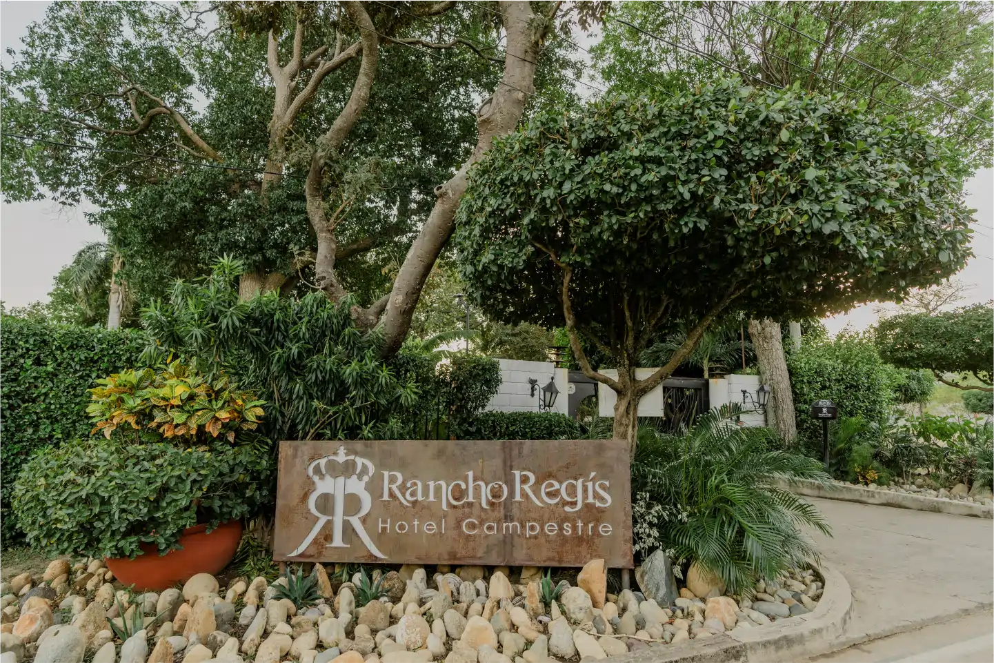 Quienes somos - Hotel Rancho Regis